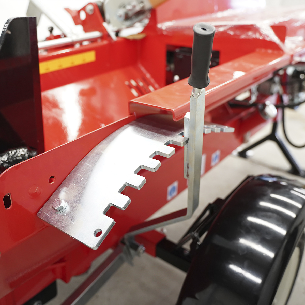 Klapikone 12 T / 14 Hp Bensiinikäyttöinen - Maceakauppa.fi